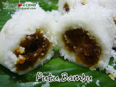 Selby's Food Corner: Tukang Putu Bambu