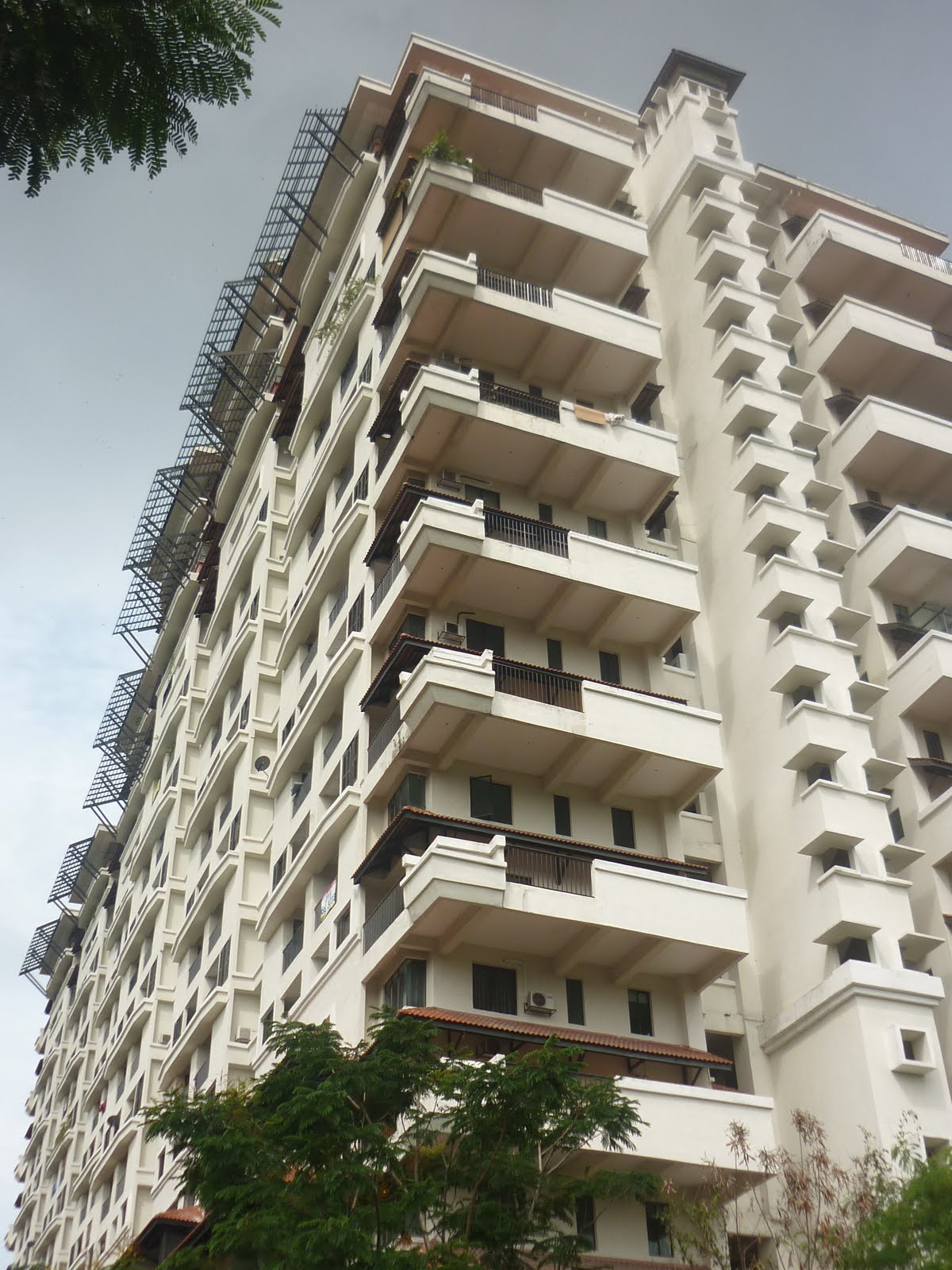 Farred Property : Duplex Condo Armanee, Damansara Damai, RM 350,000 (Nego)
