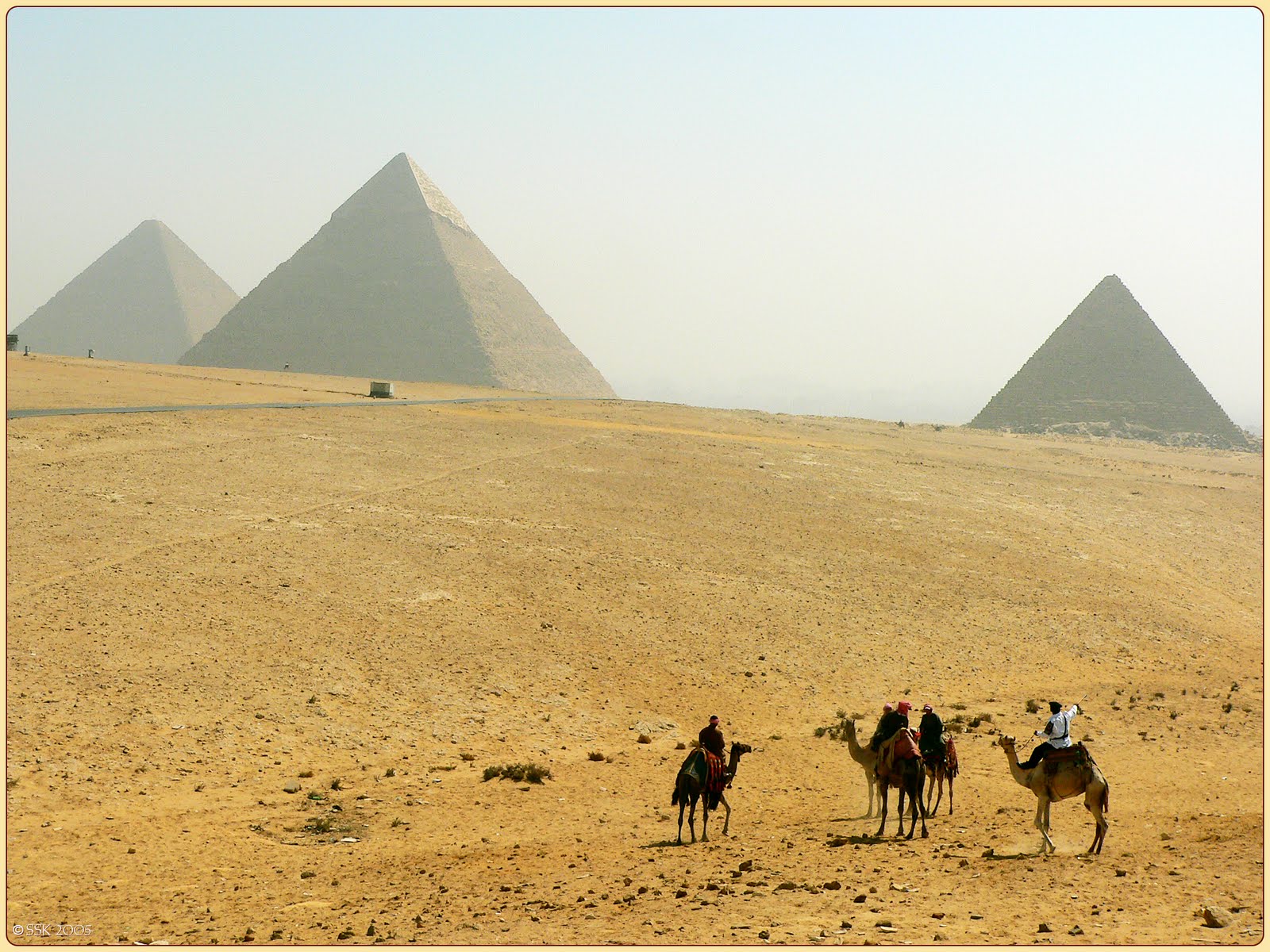 Mystický EGYPT: 100 pohledů na PYRAMIDY v Gíze – 001