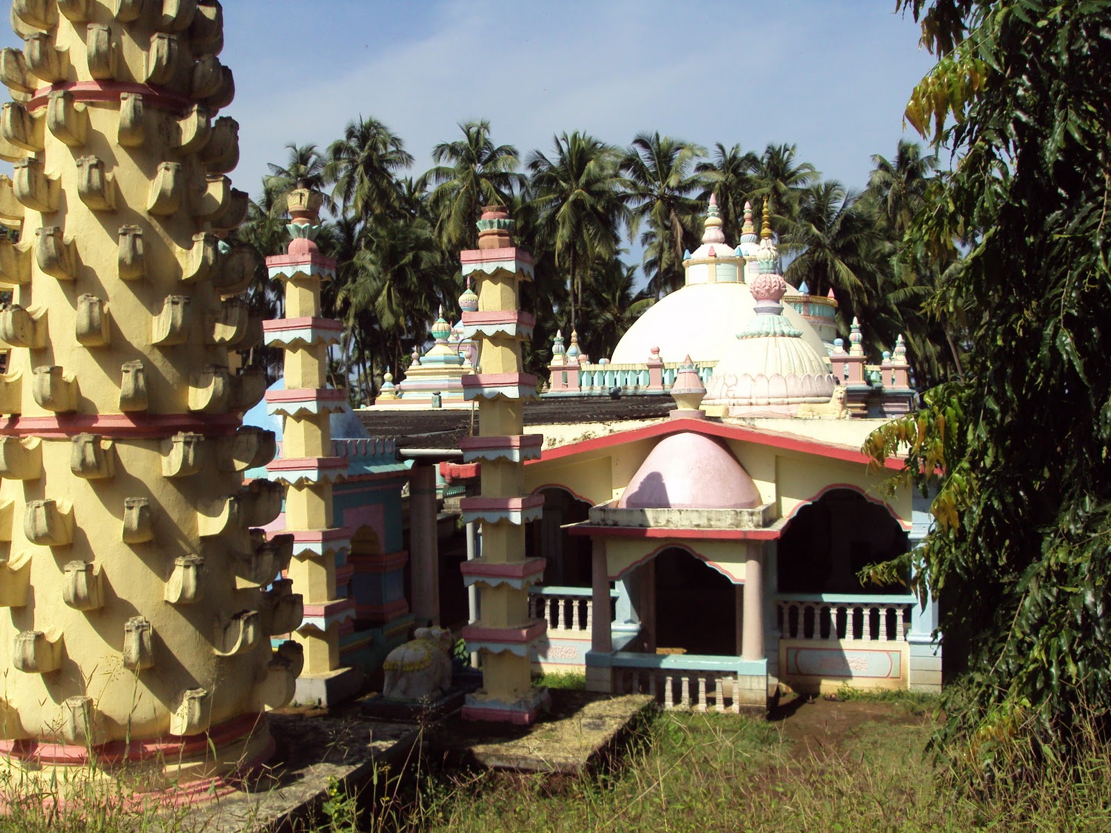 Coastal Konkan - Forts, Temples, exotic beaches