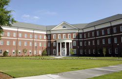 UNCW Alumni: Explore the New Nursing Building during Homecoming