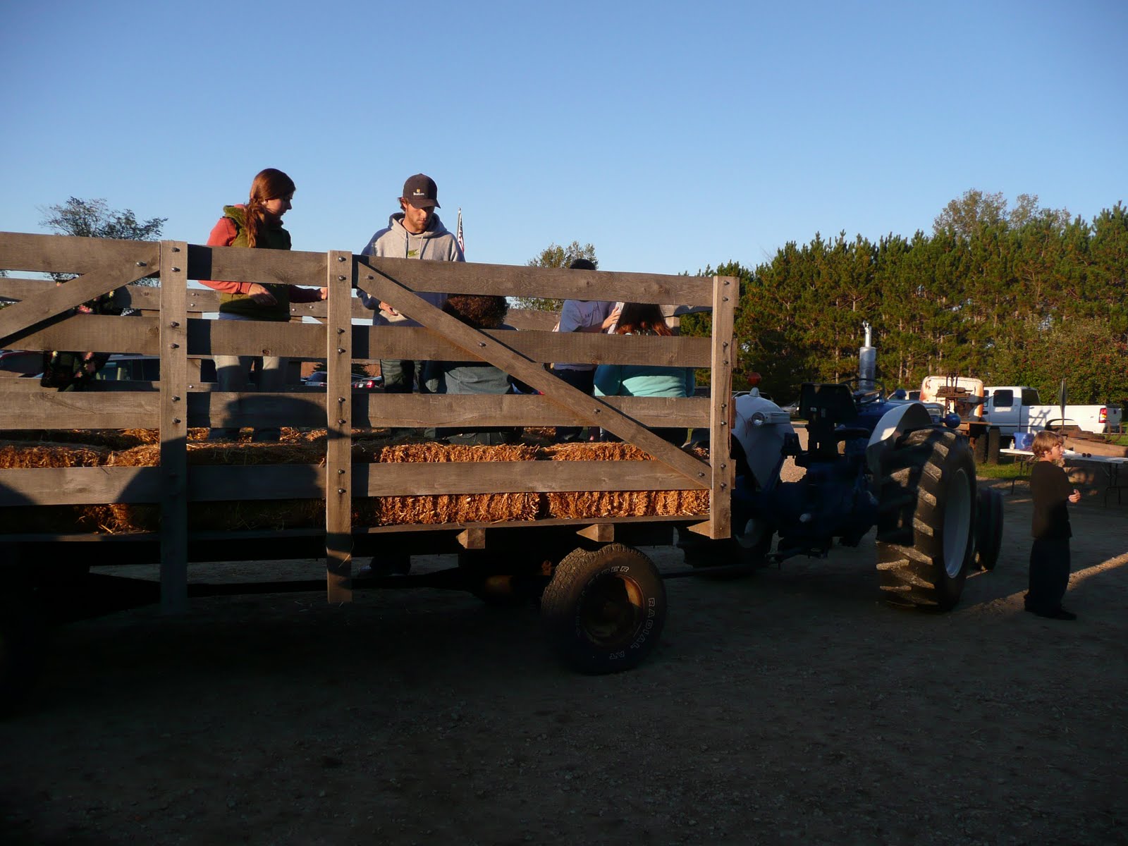 Can Do Mom: Fall Hayride Party = FUN!