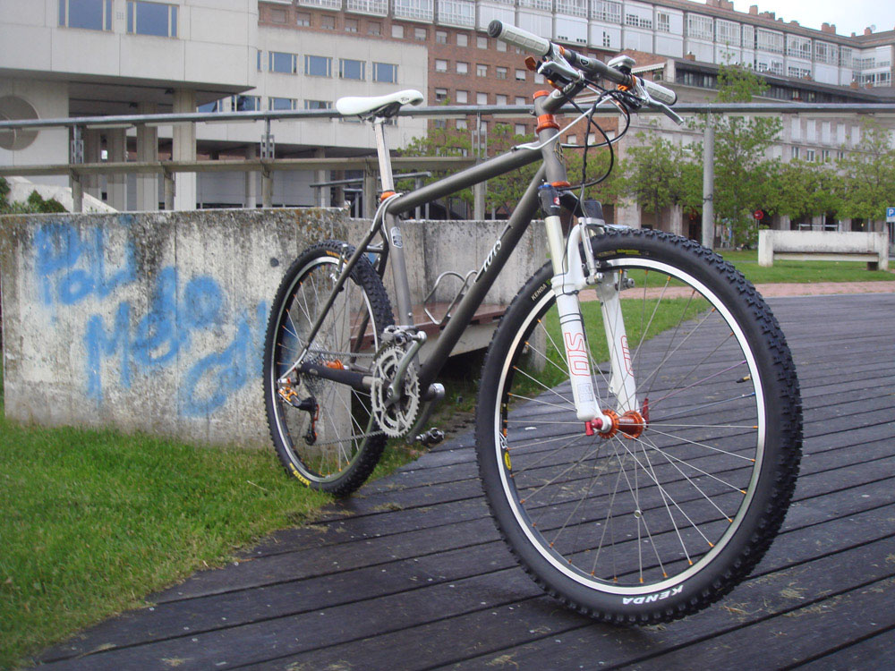 classicmtb: *Ibis Mojo ti 1994*