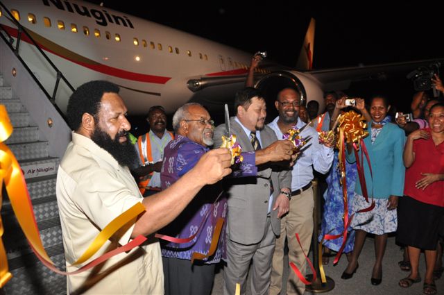 Malum Nalu: New Boeing 767 for Air Niugini