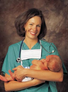 ALMAS GEMELAS...MI OTRA MITAD: RESEÑA DE LA PROFESIONAL MATRONA EN CHILE