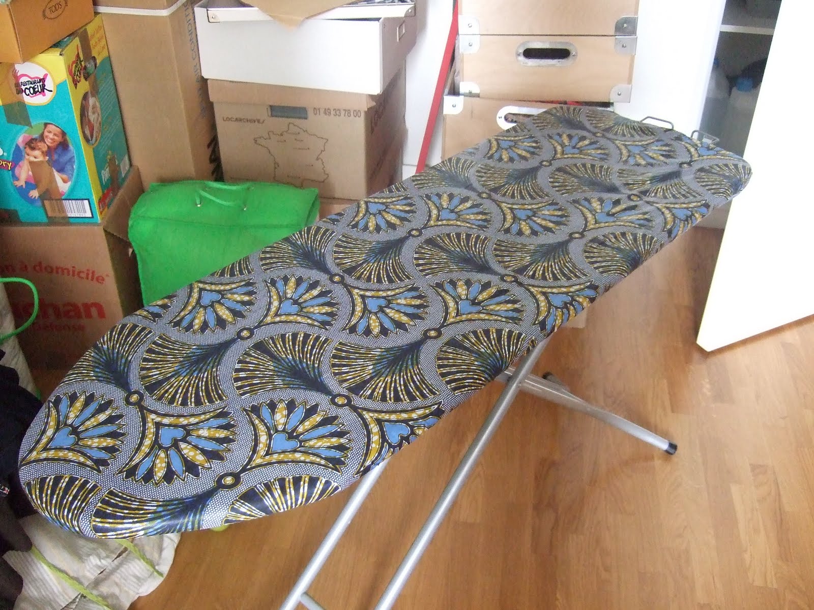 C'est super facile: Housse de table à repasser