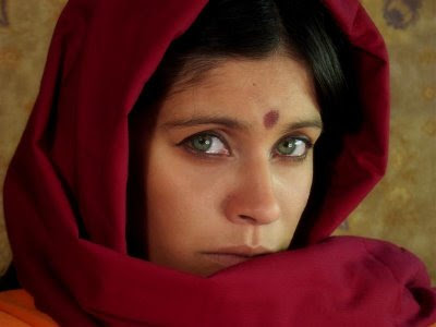 Chicas de la india, Indus