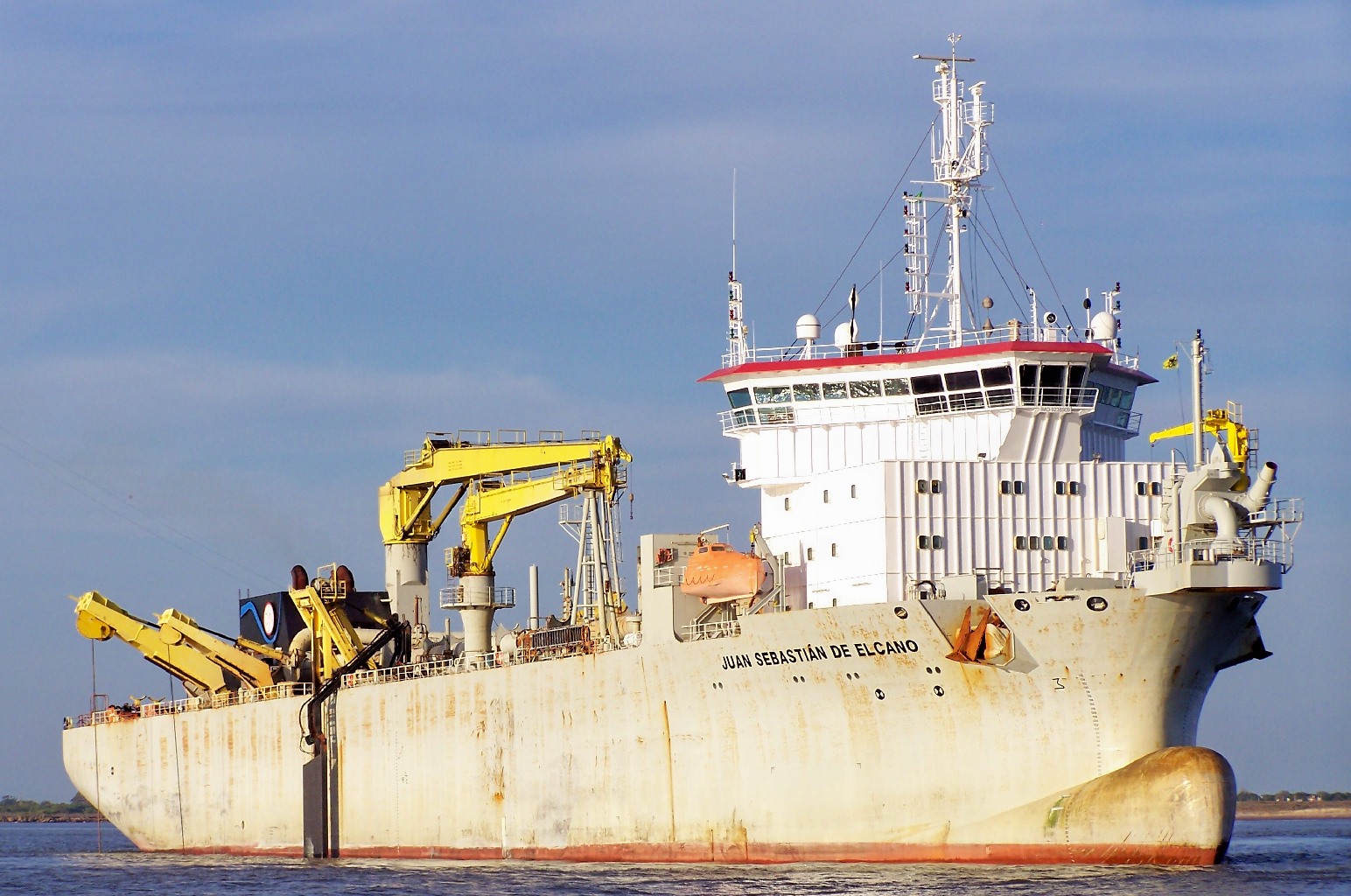 Navios em Santos: Modernização dos portos brasileiros atrai grandes ...