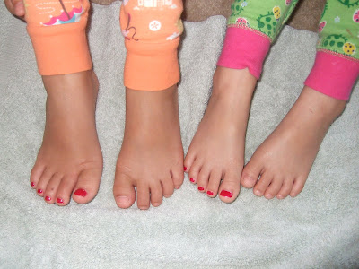 Layers of Life...: Pretty toes!!!