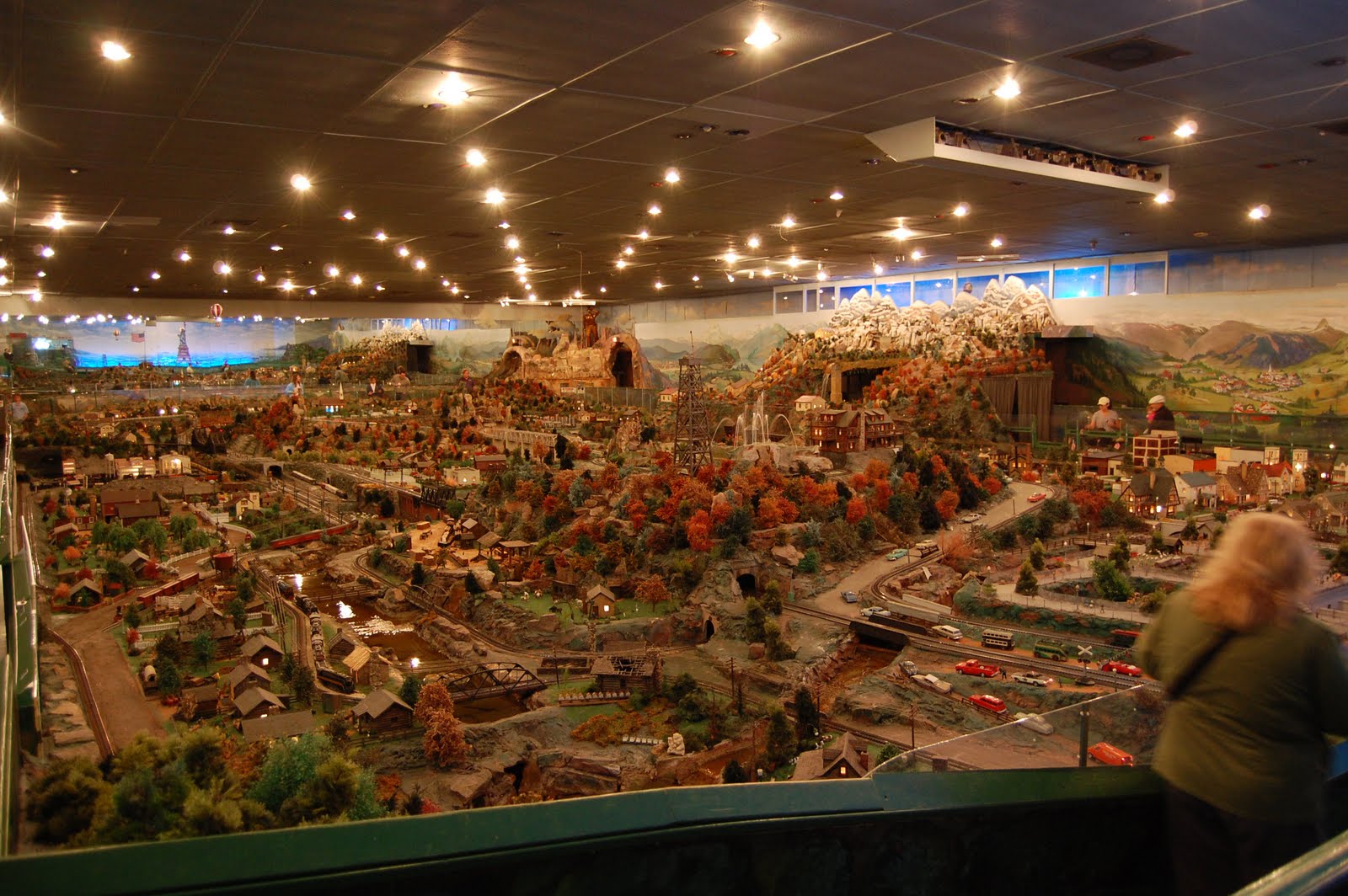 (At least) a photo a day by Ali: The world's largest indoor miniature ...
