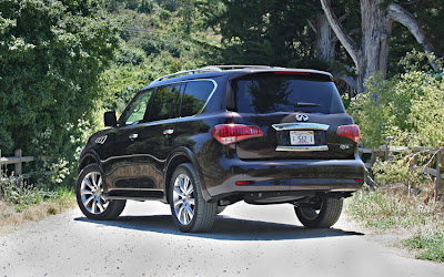 2011 Infiniti QX56 Car Gallery