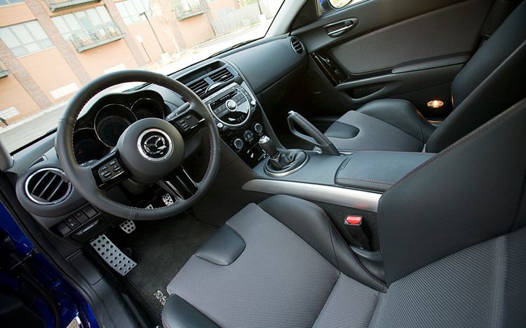 Hollywood Wallpaper: "Mazda Rx8-R3 Sports Car"