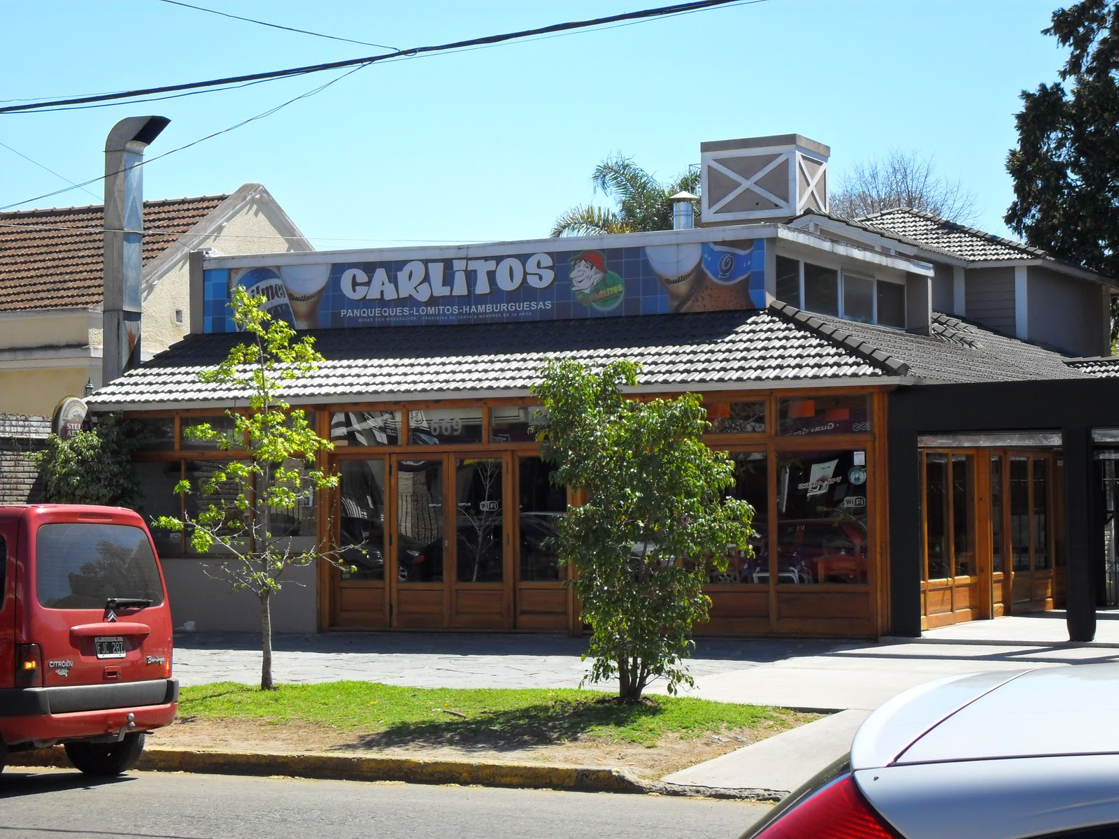 De luces, penumbras y sombras: Carlitos, el rey del panqueque