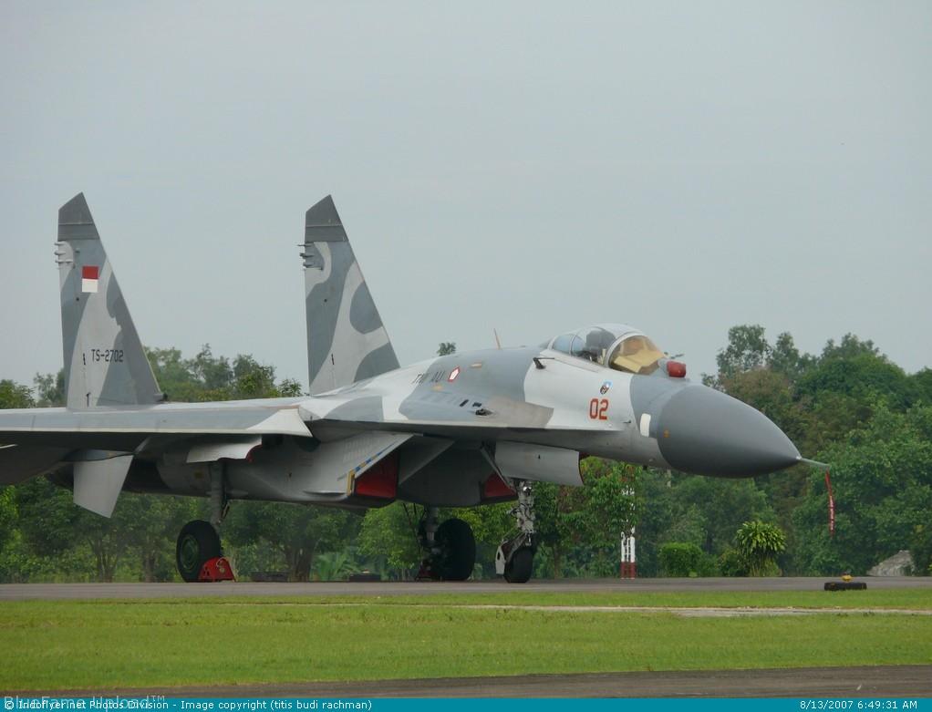 MILITER: Spesifikasi Sukhoi SU-27