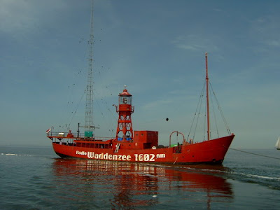 Offshore News & Memories: Zendschip Radio Waddenzee gaat op zee uitzenden