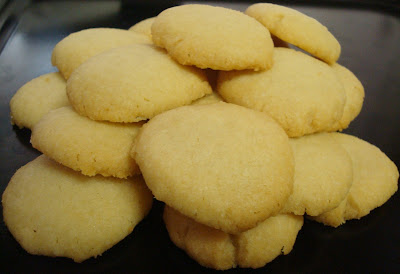LAKSHMI'S KITCHEN: Maida Biscuits