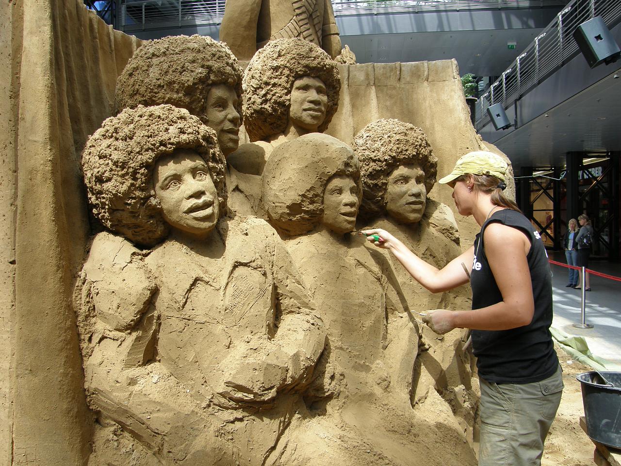 LUSEVI: Arte de Arena