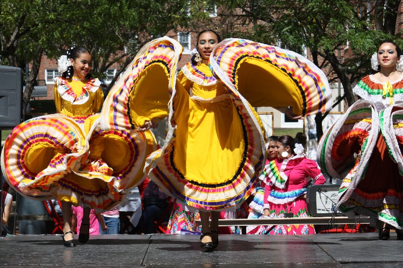 Stirring the Pudding: Monmouth College's Cultural Fair is another ...