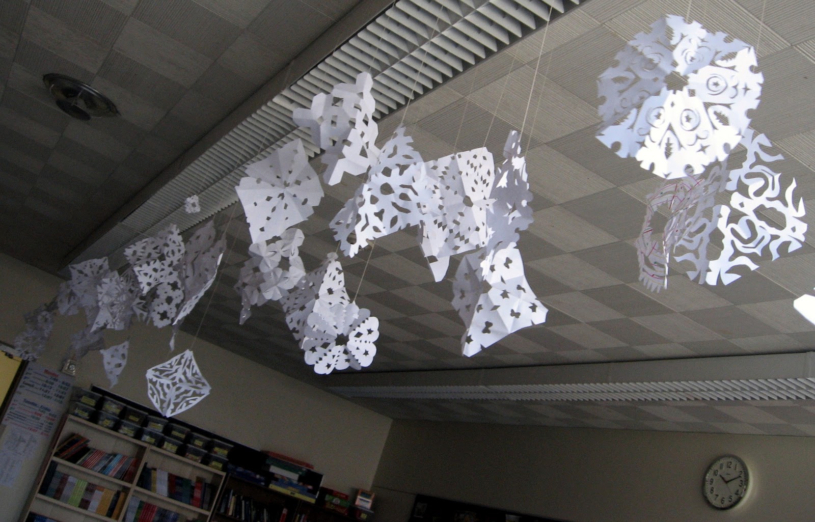 Snips and Snails: A Puppy Dog Tale: Classroom Christmas