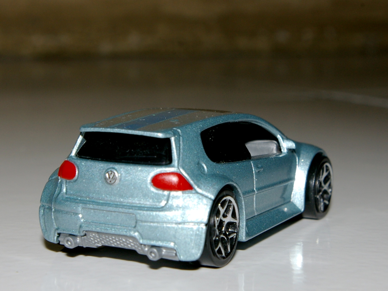 Area 2207: Hot Wheels Volkswagen Golf GTi (Team Volkswagen)