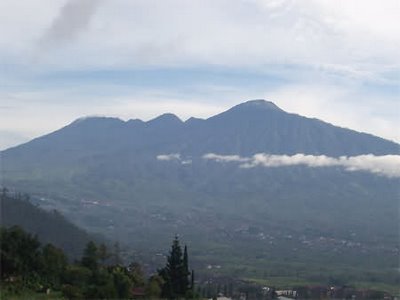 Gunung Arjuno ~ ranudevilson