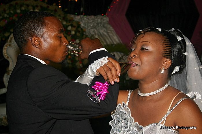 MRISHO PHOTOGRAPHY_2015: HARUSI YA BENJAMIN & ANGEL