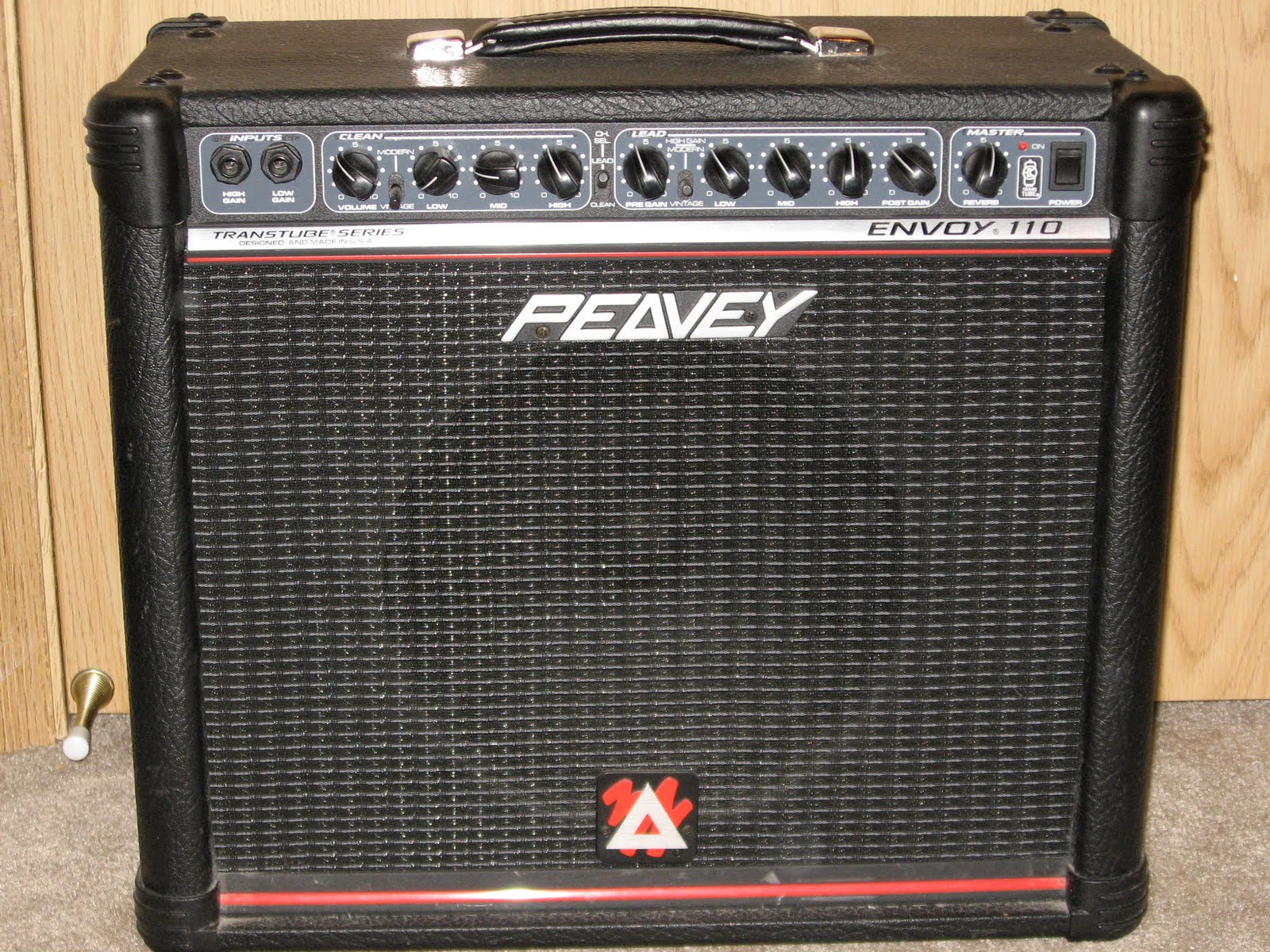Henderson Stuff for Sale!: Peavy Amplifier $100 OBO