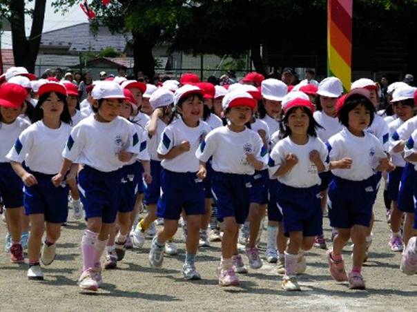 Japanese Elementary School Sports Game: Japanese Elementary School ...