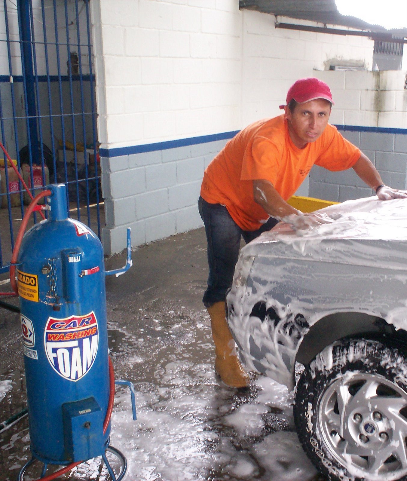 PRODUCTOS PARA AUTOLAVADOS: Autolavado: Como lavar un carro lll