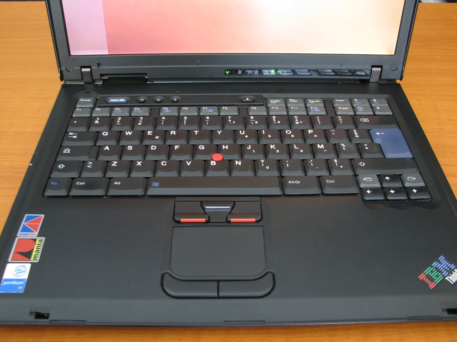 IBM Thinkpad R50p - S-IPS дисплей и FireGL | Retro-PC-Mania - ревюта на ...