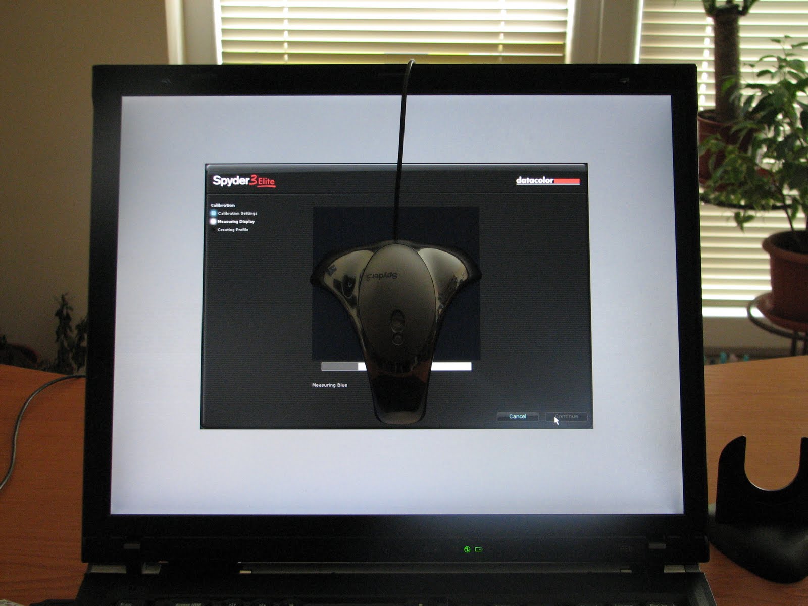 Kалибриране на LCD монитори, лаптопи и таблет с колориметъра ...