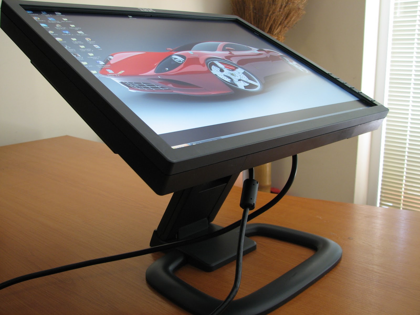 TOP 10 на най-добрите 20-инчови LCD монитори втора употреба. Част 1 ...