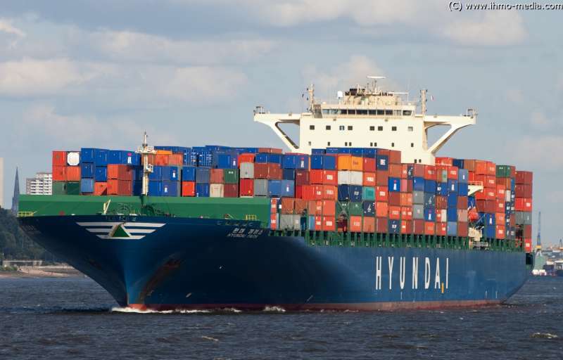 PONTO A PORTO: Nova frota mundial de navios exige mudanças nos portos ...