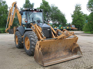 CASE 695 Super R-4 BULDOEXCAVATOR Second Hand Rotie Egale 2006 33.500 Euro