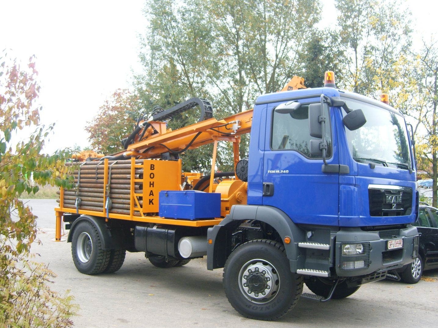 INSTALATIE FORAJ NOUA puturi apa foraje geotermale foreza verticala ...