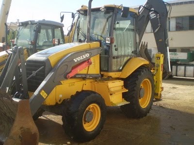 VOLVO BL61 BULDOEXCAVATOR Second Hand de vanzare 26400 Euro