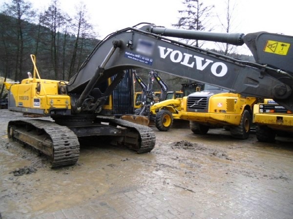 Excavator pe senile Volvo EC 290 BLC de vanzare second hand 82.900 Euro