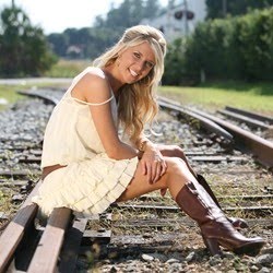 Wallpaper World: Emily Kuchar Hot-Sexy Pictures Wallpepr | Emily Kuchar