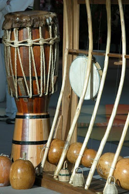 mestre ceará cia capoeira volta ao mundo: instrumentos que fazer parte ...