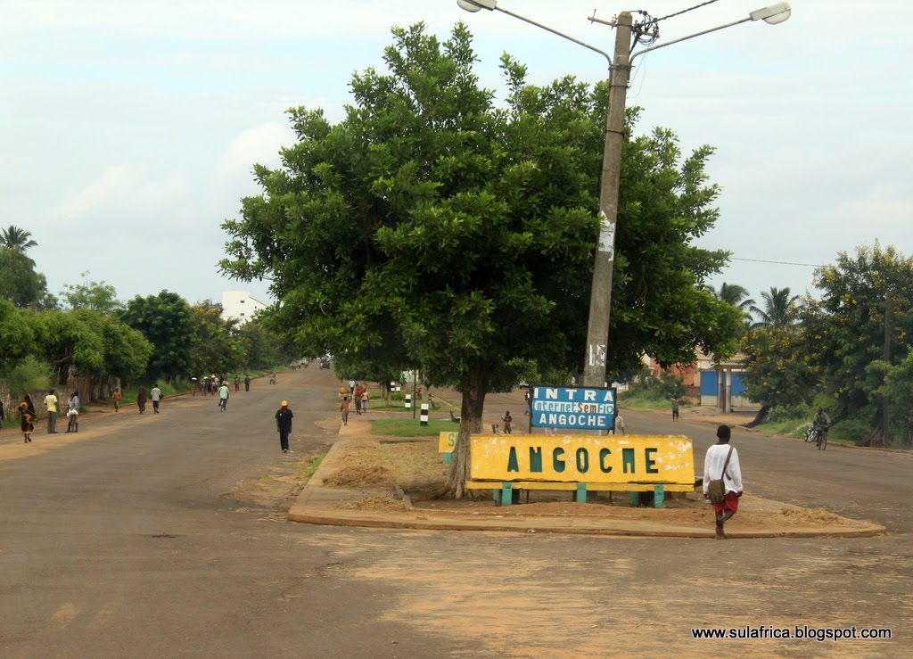 Pelo leste do sul de África: 1 Abril - Nampula - Angoche - Nampula