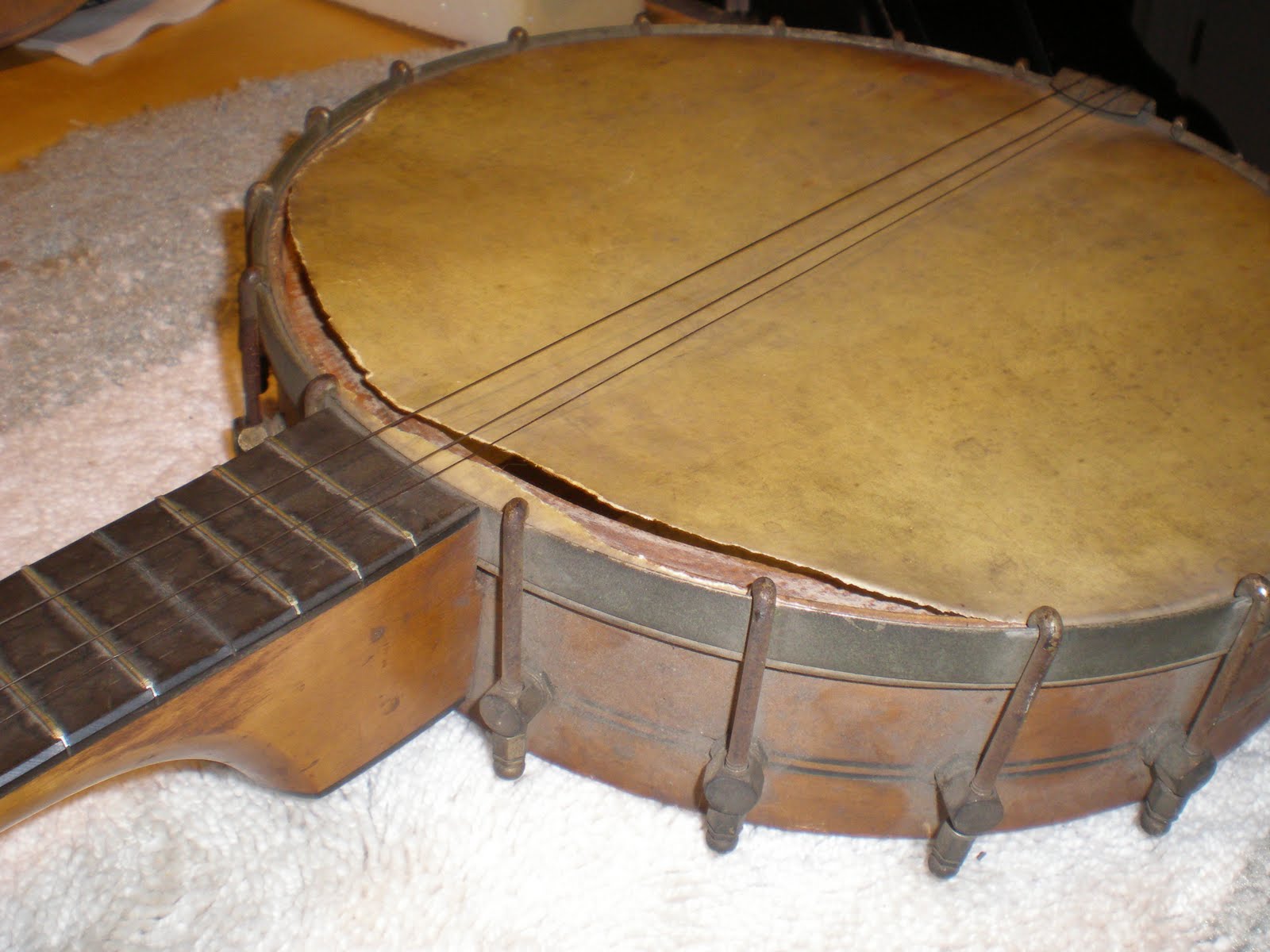 Broken Wing Guitar: Tenor 4 String Banjo