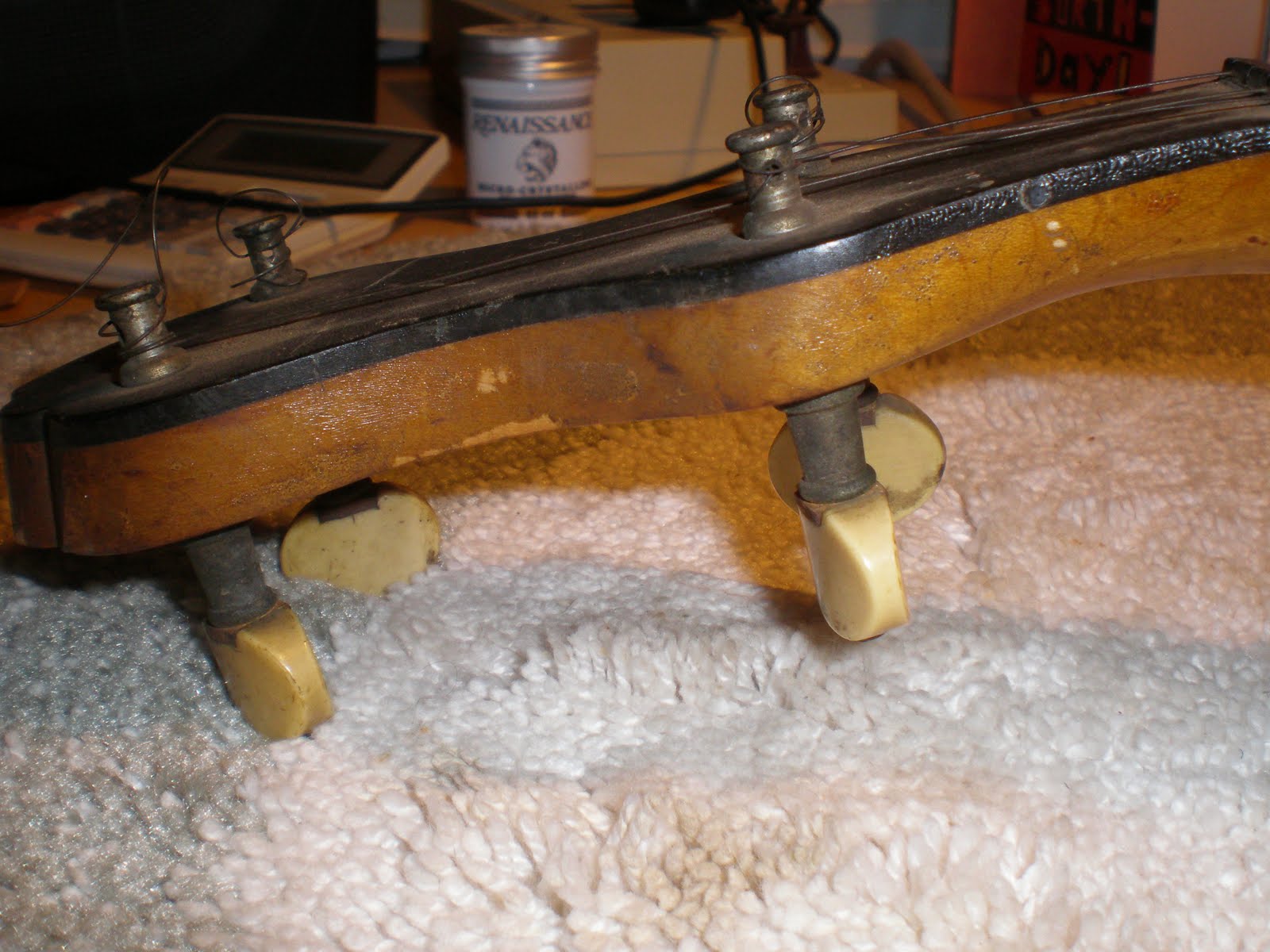 Broken Wing Guitar: Tenor 4 String Banjo