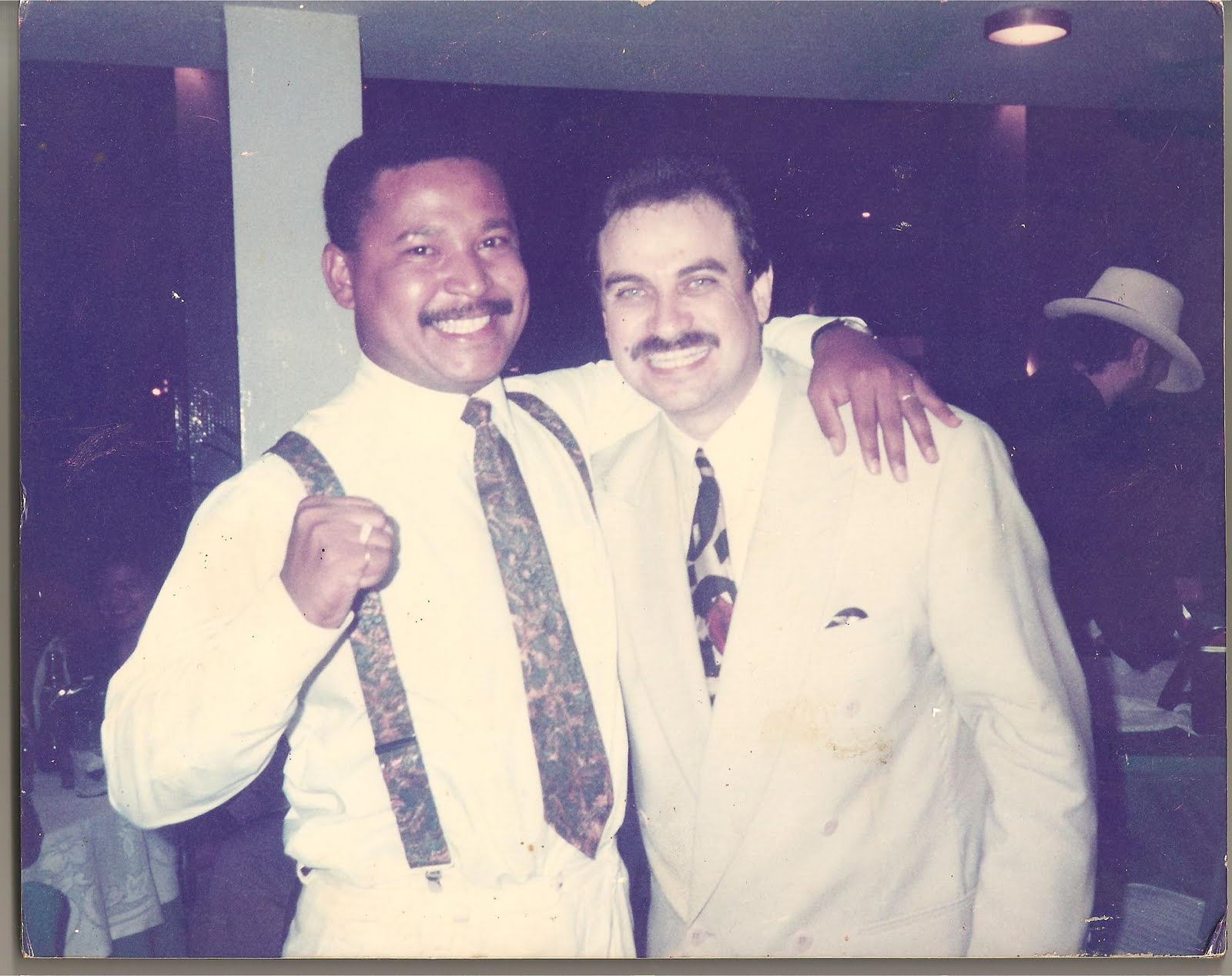 Salsavegas: TONY VEGA EN EL CLUSOFA AÑO 1995.