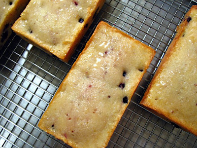 Vicarious Foodie: Lemon-Blueberry Mini Loaves