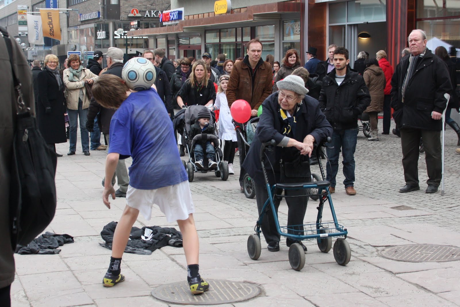 Jörgen Auer: Vilken teknik, Emil!