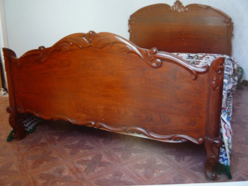 Soluciones en Ventas Bajío: Cama matrimonial de cedro claro tallada en ...