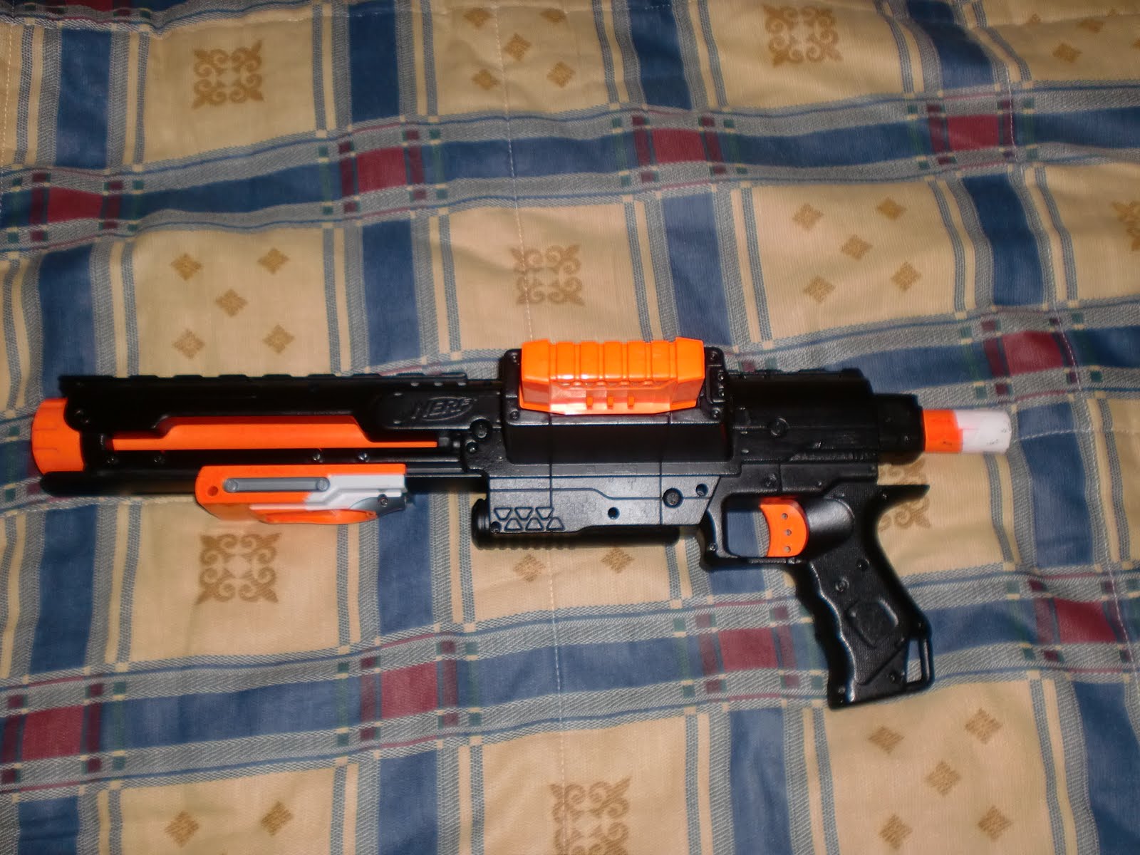 C.N.E: Nerf Raider modificada y pintada