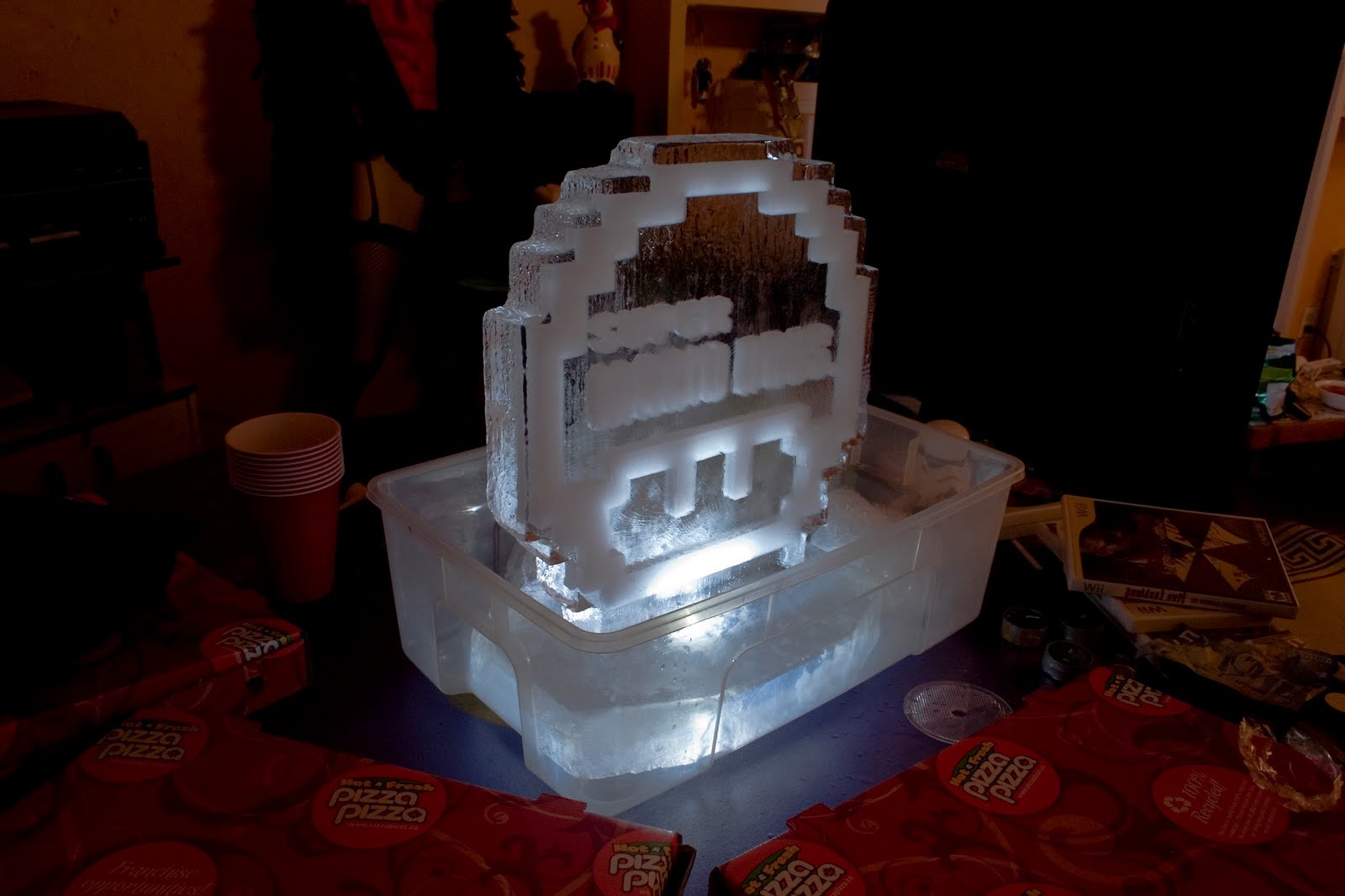 RODRIGO BRAVO: Super Mario Bros ice sculpture!
