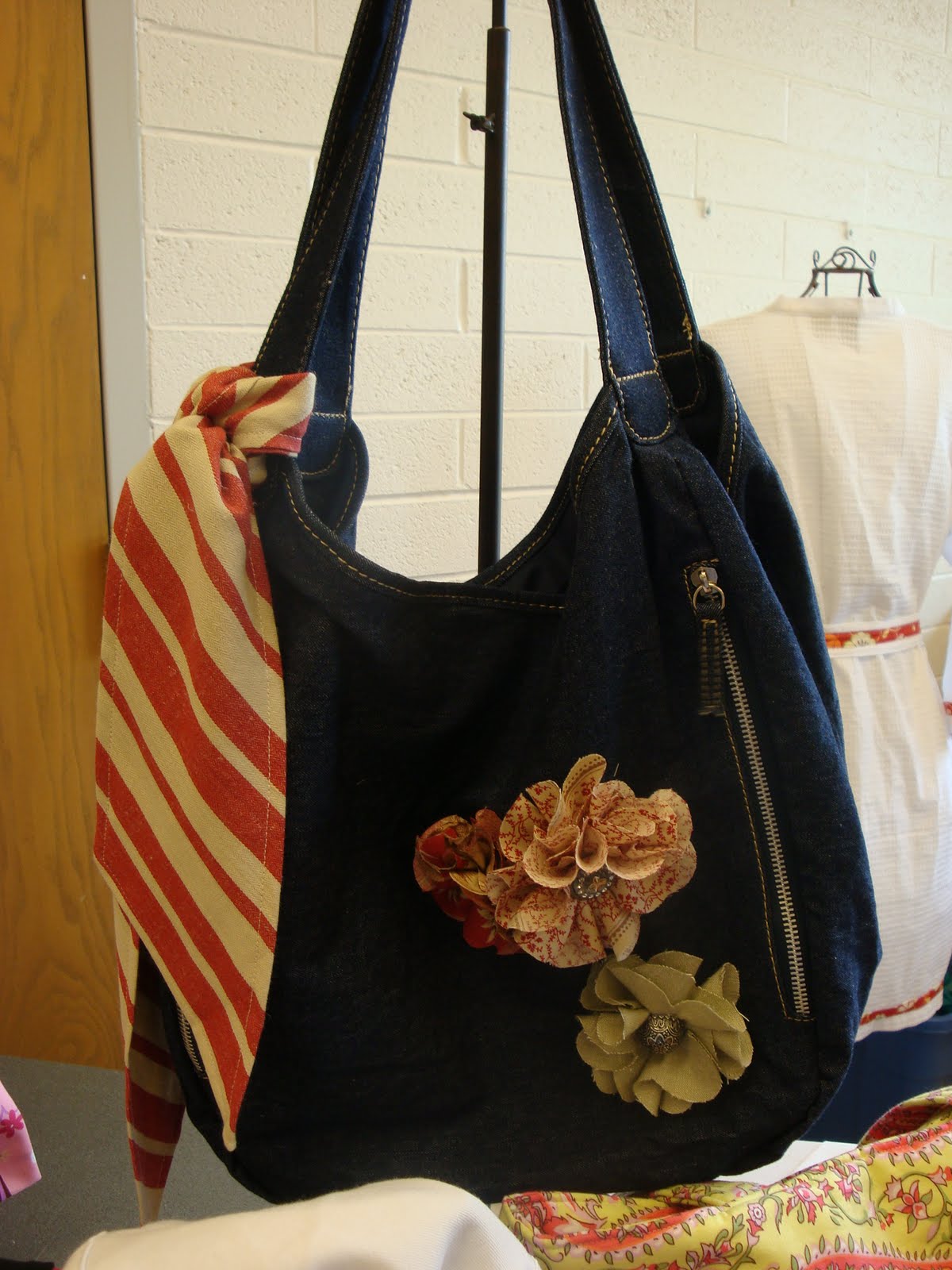 It's "SEW" Shannon: When life gives you scraps, make a posie!