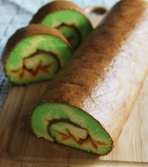 Vanilla Pandan Swiss Roll - Bisous À Toi